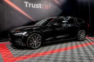 Melns Volvo V60 2020 Pērnava, ar dzinēja tilpumu 2.00 L un nobraukumu 197 tūkst. km par 19500 €, foto 5 vietnē AUTOMOTO.COM.LV