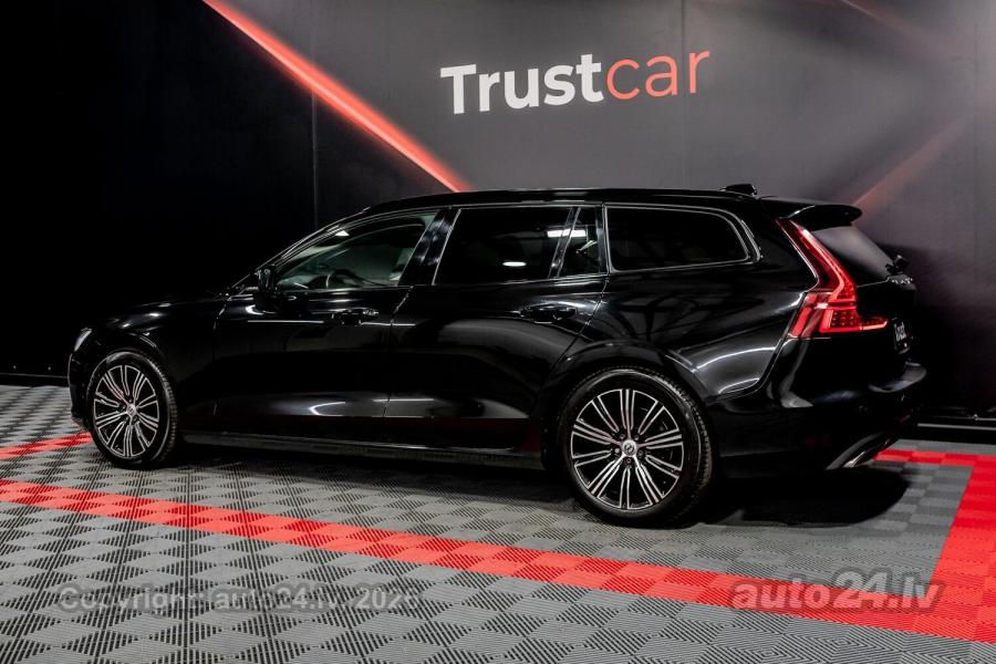 Melns Volvo V60 2020 Pērnava, ar dzinēja tilpumu 2.00 L un nobraukumu 197 tūkst. km par 19500 €, foto 7 vietnē AUTOMOTO.COM.LV