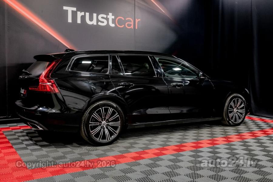 Melns Volvo V60 2020 Pērnava, ar dzinēja tilpumu 2.00 L un nobraukumu 197 tūkst. km par 19500 €, foto 8 vietnē AUTOMOTO.COM.LV