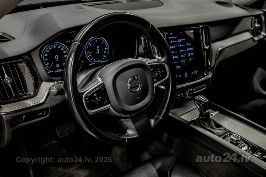 Melns Volvo V60 2020 Pērnava, ar dzinēja tilpumu 2.00 L un nobraukumu 197 tūkst. km par 19500 €, foto 13 vietnē AUTOMOTO.COM.LV