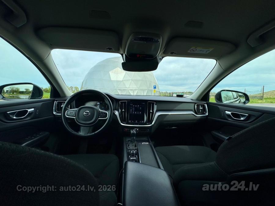 Melns Volvo V60 2020 Tallina, ar dzinēja tilpumu 2.00 L un nobraukumu 270 tūkst. km par 14900 €, foto 7 vietnē AUTOMOTO.COM.LV