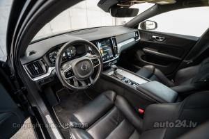 Melns Volvo V60 2020 Tartu, ar dzinēja tilpumu 2.00 L un nobraukumu 130 tūkst. km par 24900 €, foto 5 vietnē AUTOMOTO.COM.LV