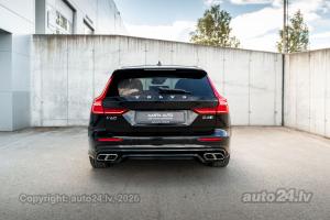 Melns Volvo V60 2020 Tartu, ar dzinēja tilpumu 2.00 L un nobraukumu 130 tūkst. km par 24900 €, foto 7 vietnē AUTOMOTO.COM.LV