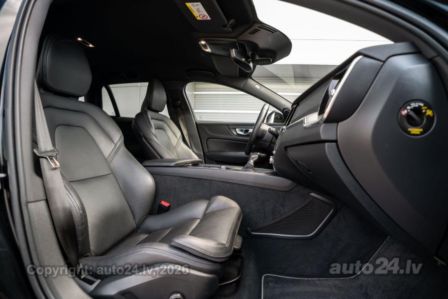 Melns Volvo V60 2020 Tartu, ar dzinēja tilpumu 2.00 L un nobraukumu 130 tūkst. km par 24900 €, foto 14 vietnē AUTOMOTO.COM.LV