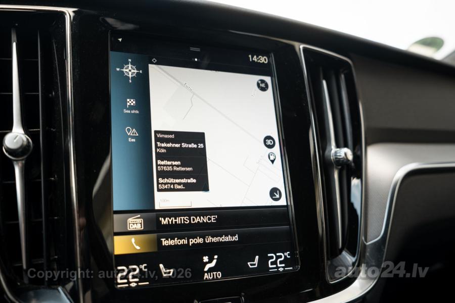Melns Volvo V60 2020 Tartu, ar dzinēja tilpumu 2.00 L un nobraukumu 130 tūkst. km par 24900 €, foto 24 vietnē AUTOMOTO.COM.LV