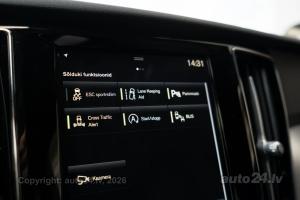 Melns Volvo V60 2020 Tartu, ar dzinēja tilpumu 2.00 L un nobraukumu 130 tūkst. km par 24900 €, foto 25 vietnē AUTOMOTO.COM.LV