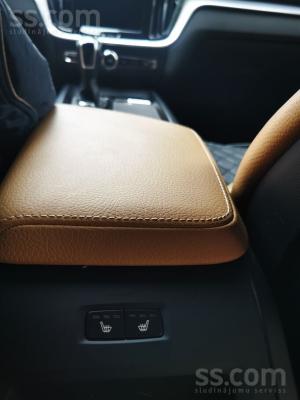Melns Volvo V60 2020 Rīga, ar dzinēja tilpumu 2.00 L un nobraukumu 234 tūkst. km par 14660 €, foto 10 vietnē AUTOMOTO.COM.LV