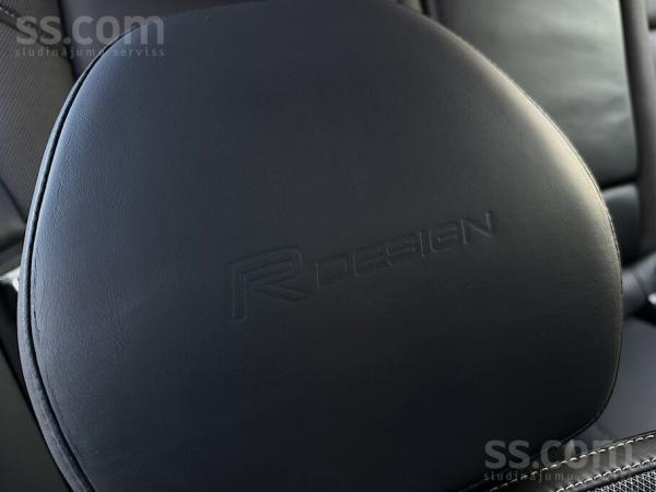 Melns Volvo V60 2020 Jelgava, ar dzinēja tilpumu 2.00 L un nobraukumu 200 tūkst. km par 21500 €, foto 10 vietnē AUTOMOTO.COM.LV