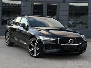 Melns Volvo V60 2020 Jelgava, ar dzinēja tilpumu 2.00 L un nobraukumu 199 tūkst. km par 20500 €, foto 1 vietnē AUTOMOTO.COM.LV