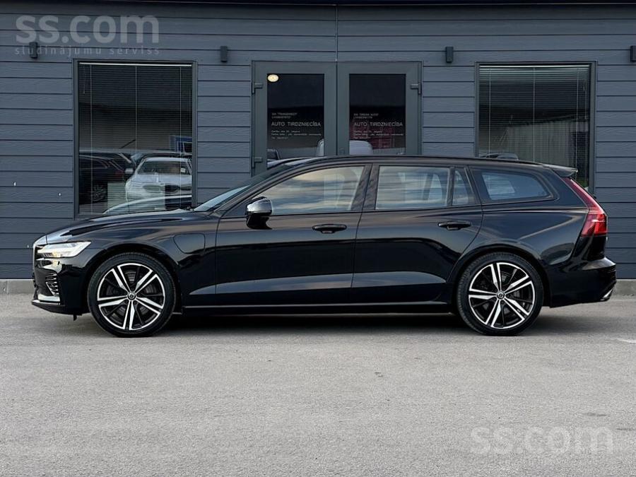 Melns Volvo V60 2020 Jelgava, ar dzinēja tilpumu 2.00 L un nobraukumu 199 tūkst. km par 20500 €, foto 6 vietnē AUTOMOTO.COM.LV