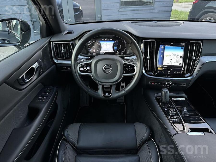 Melns Volvo V60 2020 Jelgava, ar dzinēja tilpumu 2.00 L un nobraukumu 199 tūkst. km par 20500 €, foto 7 vietnē AUTOMOTO.COM.LV