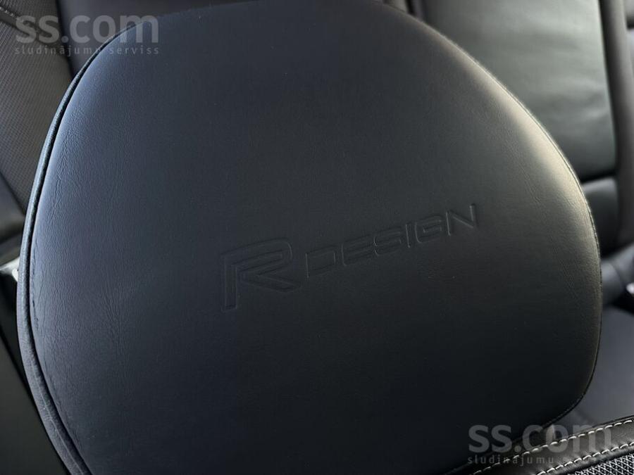 Melns Volvo V60 2020 Jelgava, ar dzinēja tilpumu 2.00 L un nobraukumu 199 tūkst. km par 20500 €, foto 11 vietnē AUTOMOTO.COM.LV