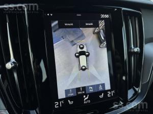 Melns Volvo V60 2020 Jelgava, ar dzinēja tilpumu 2.00 L un nobraukumu 199 tūkst. km par 20500 €, foto 19 vietnē AUTOMOTO.COM.LV
