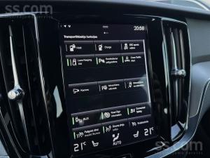 Melns Volvo V60 2020 Jelgava, ar dzinēja tilpumu 2.00 L un nobraukumu 199 tūkst. km par 20500 €, foto 22 vietnē AUTOMOTO.COM.LV