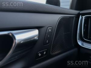 Melns Volvo V60 2020 Jelgava, ar dzinēja tilpumu 2.00 L un nobraukumu 199 tūkst. km par 20500 €, foto 25 vietnē AUTOMOTO.COM.LV
