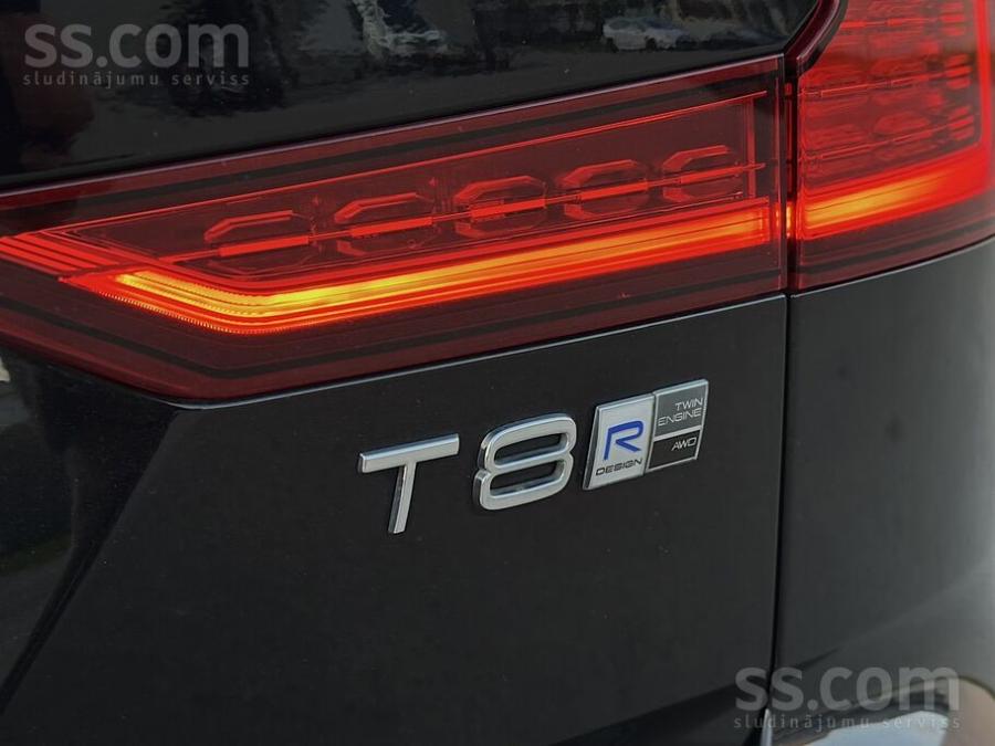 Melns Volvo V60 2020 Jelgava, ar dzinēja tilpumu 2.00 L un nobraukumu 199 tūkst. km par 20500 €, foto 33 vietnē AUTOMOTO.COM.LV