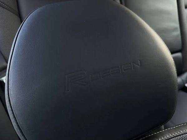 Melns Volvo V60 2020 Jelgava, ar dzinēja tilpumu 2.00 L un nobraukumu 200 tūkst. km par 21500 €, foto 10 vietnē AUTOMOTO.COM.LV