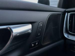 Черный Вольво B60 2020 в Елгава, объемом двигателя 2.00 л и пробегом 200 тыс. км за 21500 €, фото 25 на AUTOMOTO.COM.LV