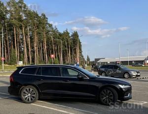 Black Volvo V60 2020 in Riga, with an engine capacity of 2.00 L and mileage of 305 thousand km for 18200 €, photo  on AUTOMOTO.COM.LV