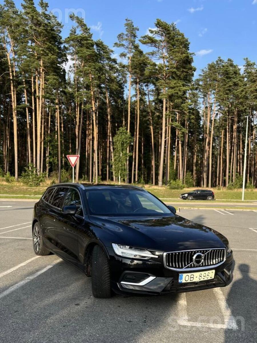 Черный Вольво B60 2020 в Рига, объемом двигателя 2.00 л и пробегом 305 тыс. км за 18200 €, фото 5 на AUTOMOTO.COM.LV