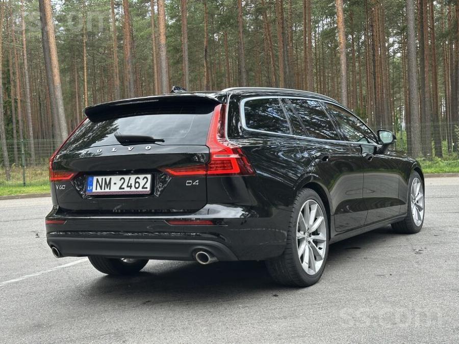 Melns Volvo V60 2020 Rīga, ar dzinēja tilpumu 2.00 L un nobraukumu 226 tūkst. km par 18900 €, foto 6 vietnē AUTOMOTO.COM.LV