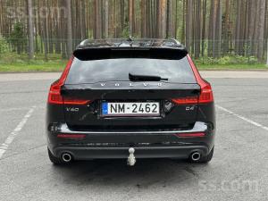 Melns Volvo V60 2020 Rīga, ar dzinēja tilpumu 2.00 L un nobraukumu 226 tūkst. km par 18900 €, foto 8 vietnē AUTOMOTO.COM.LV