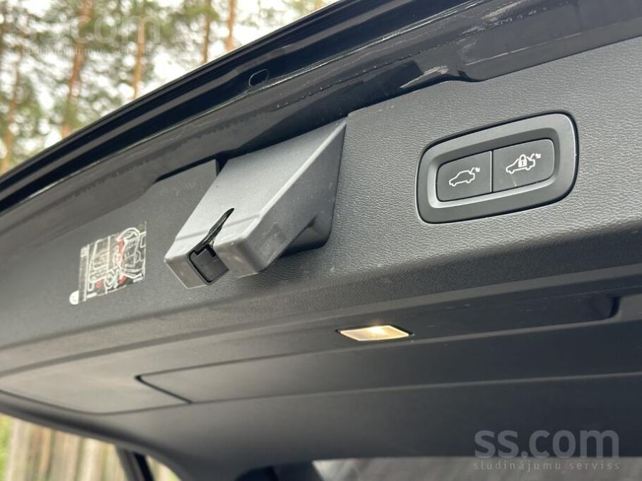 Melns Volvo V60 2020 Rīga, ar dzinēja tilpumu 2.00 L un nobraukumu 226 tūkst. km par 18900 €, foto 11 vietnē AUTOMOTO.COM.LV