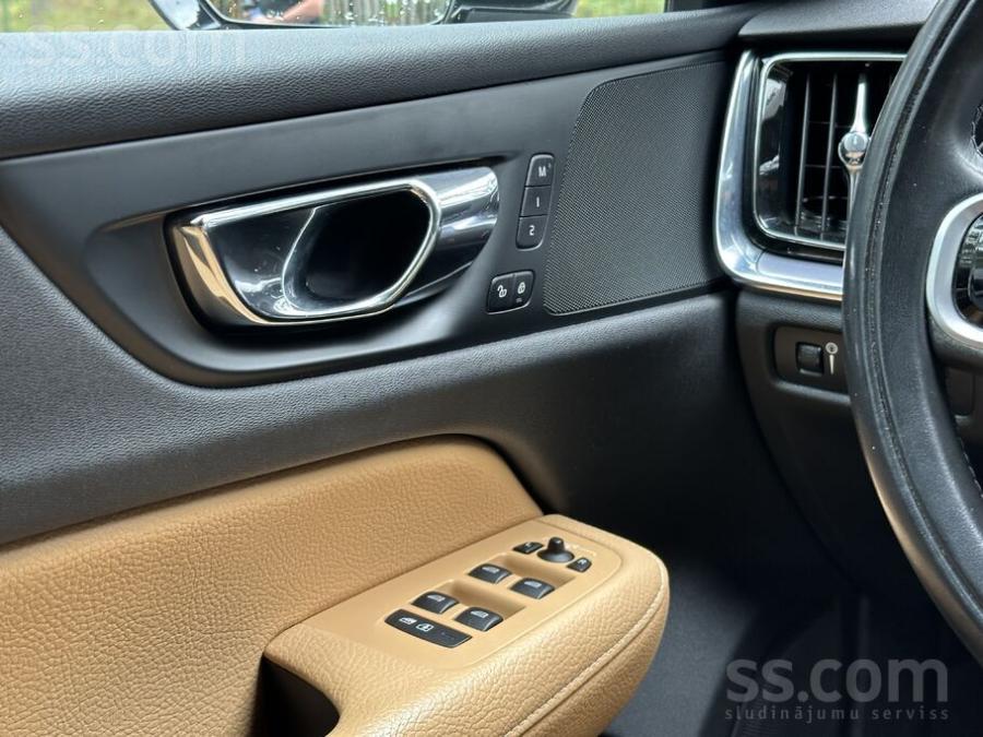 Melns Volvo V60 2020 Rīga, ar dzinēja tilpumu 2.00 L un nobraukumu 226 tūkst. km par 18900 €, foto 19 vietnē AUTOMOTO.COM.LV