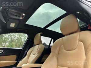 Melns Volvo V60 2020 Rīga, ar dzinēja tilpumu 2.00 L un nobraukumu 226 tūkst. km par 18900 €, foto 21 vietnē AUTOMOTO.COM.LV