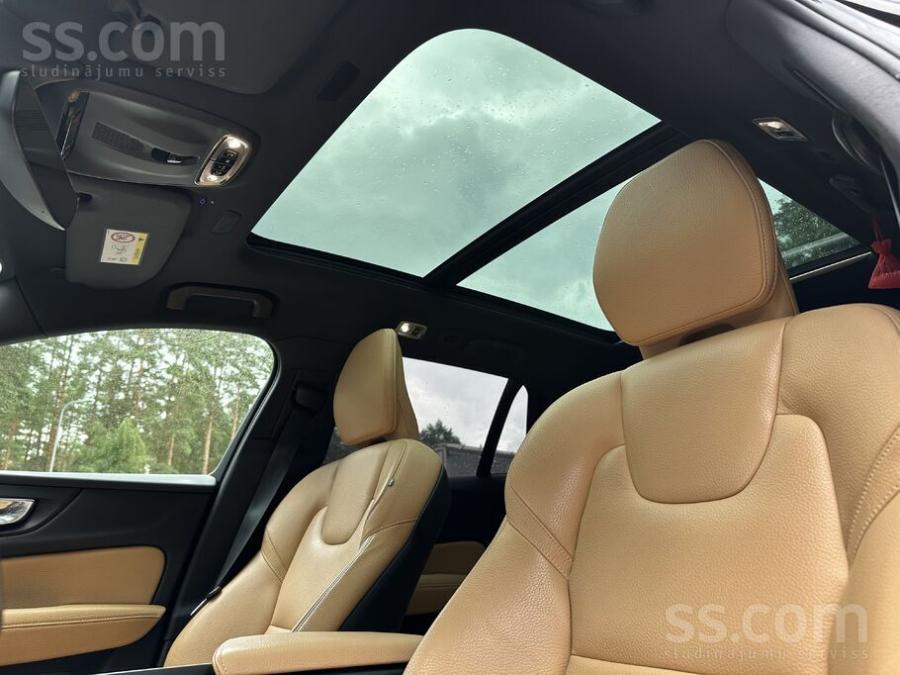 Melns Volvo V60 2020 Rīga, ar dzinēja tilpumu 2.00 L un nobraukumu 226 tūkst. km par 18900 €, foto 21 vietnē AUTOMOTO.COM.LV