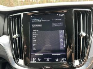 Melns Volvo V60 2020 Rīga, ar dzinēja tilpumu 2.00 L un nobraukumu 226 tūkst. km par 18900 €, foto 24 vietnē AUTOMOTO.COM.LV