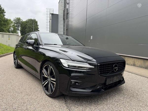 Черный Вольво B60 2020 в Алитус, объемом двигателя 2.00 л и пробегом 330 тыс. км за 10750 €, фото 2 на AUTOMOTO.COM.LV