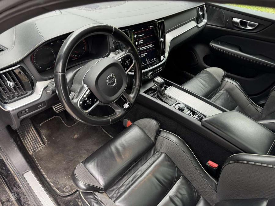 Черный Вольво B60 2020 в Алитус, объемом двигателя 2.00 л и пробегом 330 тыс. км за 10750 €, фото 8 на AUTOMOTO.COM.LV