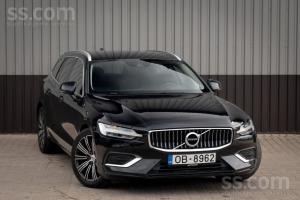 Melns Volvo V60 2020 Talsi, ar dzinēja tilpumu 2.00 L un nobraukumu 307 tūkst. km par 15490 €, foto  vietnē AUTOMOTO.COM.LV