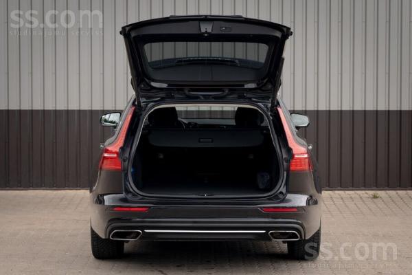 Melns Volvo V60 2020 Talsi, ar dzinēja tilpumu 2.00 L un nobraukumu 307 tūkst. km par 15490 €, foto 6 vietnē AUTOMOTO.COM.LV
