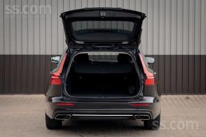 Melns Volvo V60 2020 Talsi, ar dzinēja tilpumu 2.00 L un nobraukumu 307 tūkst. km par 15490 €, foto 7 vietnē AUTOMOTO.COM.LV