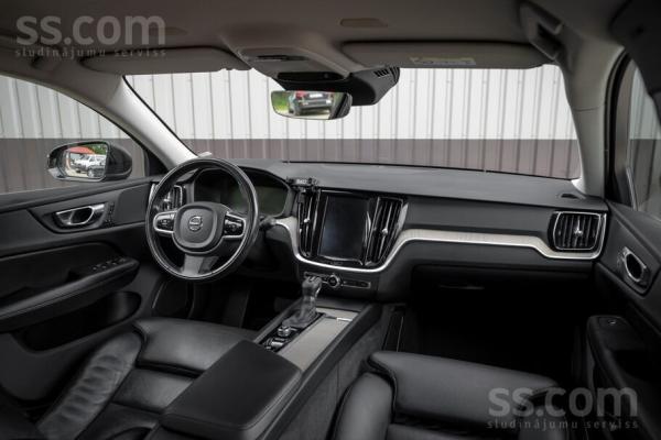 Melns Volvo V60 2020 Talsi, ar dzinēja tilpumu 2.00 L un nobraukumu 307 tūkst. km par 15490 €, foto 8 vietnē AUTOMOTO.COM.LV