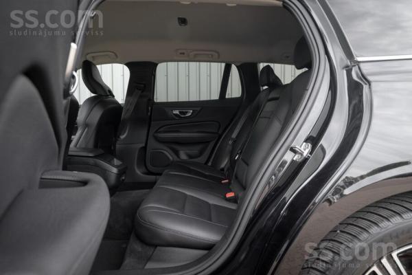 Melns Volvo V60 2020 Talsi, ar dzinēja tilpumu 2.00 L un nobraukumu 307 tūkst. km par 15490 €, foto 10 vietnē AUTOMOTO.COM.LV