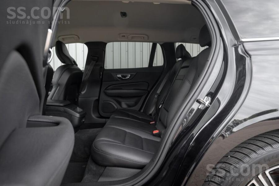Melns Volvo V60 2020 Talsi, ar dzinēja tilpumu 2.00 L un nobraukumu 307 tūkst. km par 15490 €, foto 11 vietnē AUTOMOTO.COM.LV