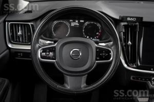 Melns Volvo V60 2020 Talsi, ar dzinēja tilpumu 2.00 L un nobraukumu 307 tūkst. km par 15490 €, foto 20 vietnē AUTOMOTO.COM.LV