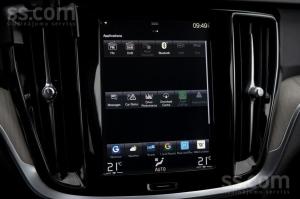 Melns Volvo V60 2020 Talsi, ar dzinēja tilpumu 2.00 L un nobraukumu 307 tūkst. km par 15490 €, foto 24 vietnē AUTOMOTO.COM.LV