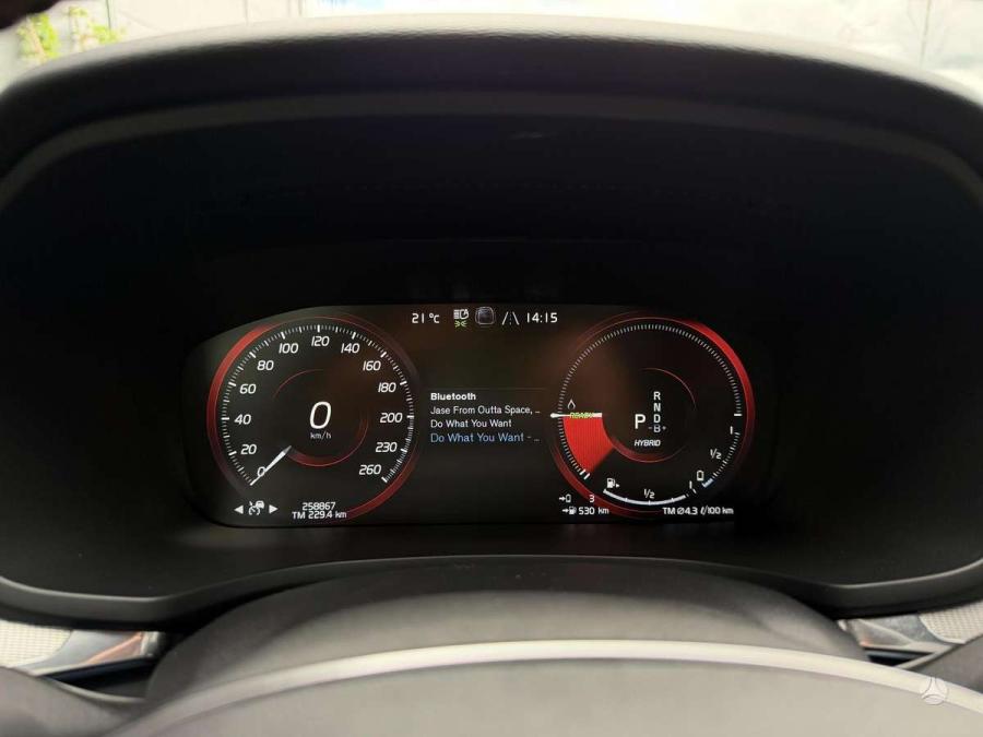 Черный Вольво B60 2020 в Вильнюс, объемом двигателя 1.97 л и пробегом 259 тыс. км за 15999 €, фото 37 на AUTOMOTO.COM.LV
