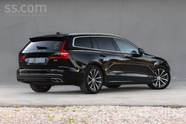 Volvo V60 2020 in Jelgava on AUTOMOTO.COM.LV Black Volvo V60 2020 in Jelgava, with an engine capacity of 2.00 L and mileage of 204 thousand km for 19000 €, photo 8 on AUTOMOTO.COM.LV
