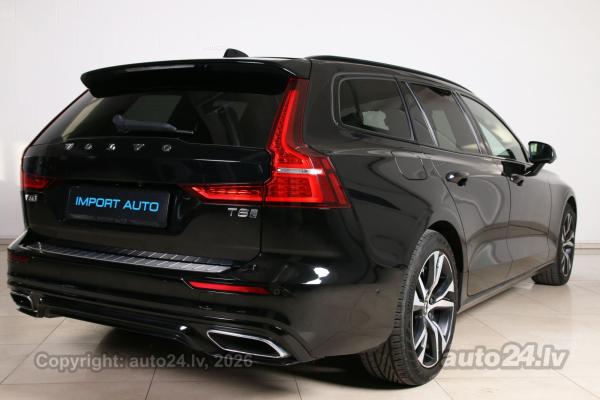 Melns Volvo V60 2020 Pērnava, ar dzinēja tilpumu 2.00 L un nobraukumu 142 tūkst. km par 22990 €, foto 7 vietnē AUTOMOTO.COM.LV