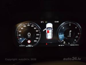 Black Volvo V60 2020 in Tallinn, with an engine capacity of 2.00 L and mileage of 142 thousand km for 24000 €, photo 12 on AUTOMOTO.COM.LV
