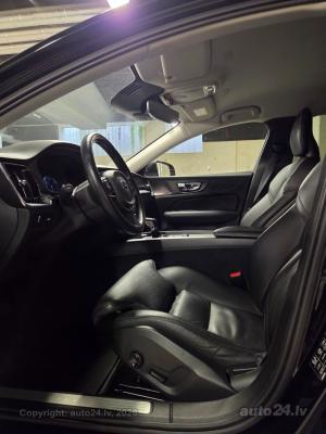 Black Volvo V60 2020 in Tallinn, with an engine capacity of 2.00 L and mileage of 142 thousand km for 24000 €, photo 13 on AUTOMOTO.COM.LV