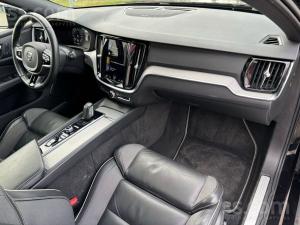 Black Volvo V60 2021 in Riga, with an engine capacity of 2.00 L and mileage of 155 thousand km for 9900 €, photo 19 on AUTOMOTO.COM.LV