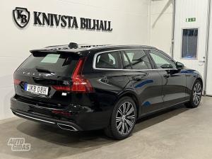 Black Volvo V60 2021 in Kaunas, with an engine capacity of 0.00 L and mileage of 83 thousand km for 31521 €, photo 4 on AUTOMOTO.COM.LV