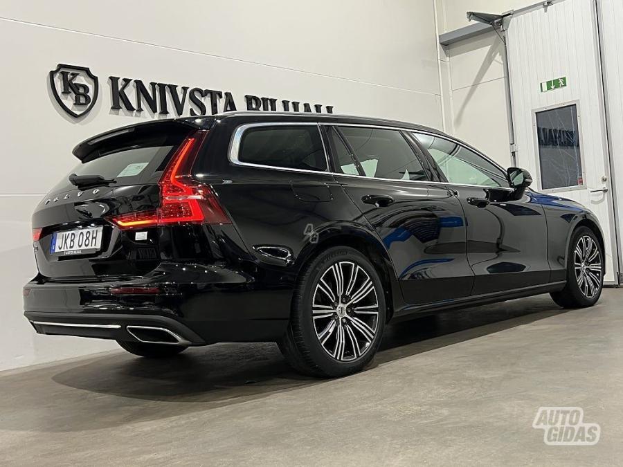 Black Volvo V60 2021 in Kaunas, with an engine capacity of 0.00 L and mileage of 83 thousand km for 31521 €, photo 25 on AUTOMOTO.COM.LV