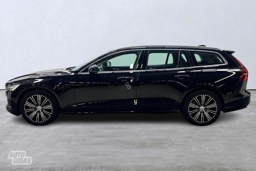 Melns Volvo V60 2021 Kauņa, ar dzinēja tilpumu 0.00 L un nobraukumu 64 tūkst. km par 36186 €, foto 2 vietnē AUTOMOTO.COM.LV